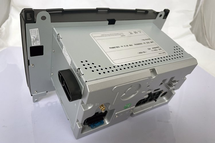 Mercedes-Benz A/B/Sprinter/Viano/Vito Aftermarket Radio Upgrade